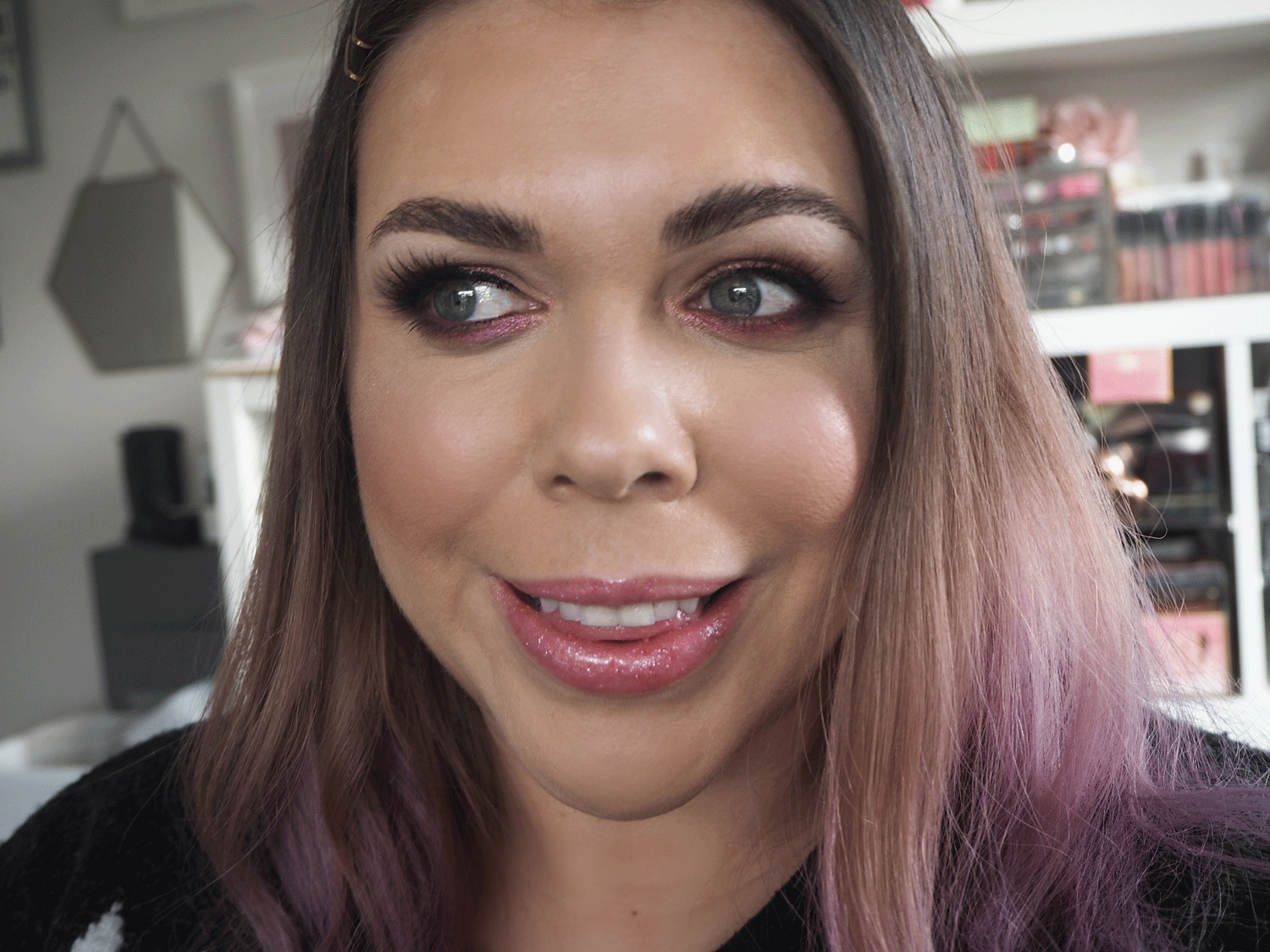 Soap Brow / brushed-up brows tutorial (for a natural finish) - Laura ...